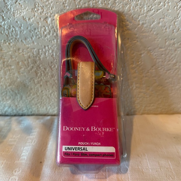 Dooney & Bourke | Cell Phones & Accessories | Dooney Bourke Universal ...
